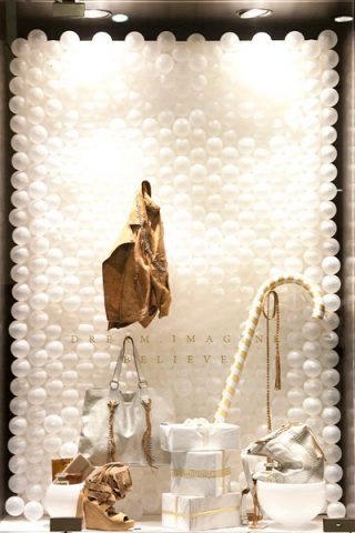 4 ideas para decorar tu escaparate de Navidad - Marcelo Vilá